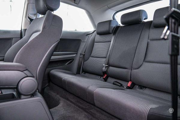Black Audi A3 2010 in Kaunas, with an engine capacity of 1.40 L and mileage of 213 thousand km for 5890 €, photo 7 on AUTOMOTO.COM.LV