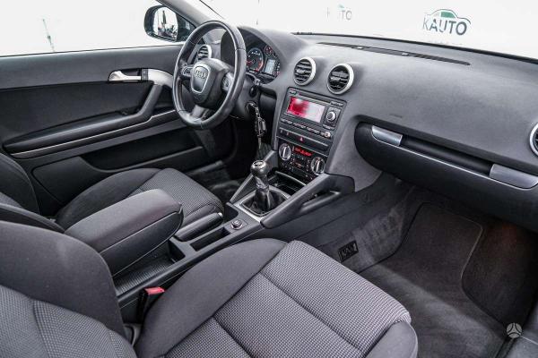 Black Audi A3 2010 in Kaunas, with an engine capacity of 1.40 L and mileage of 213 thousand km for 5890 €, photo 10 on AUTOMOTO.COM.LV