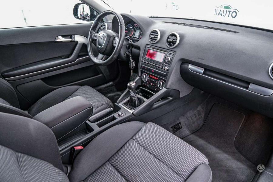Black Audi A3 2010 in Kaunas, with an engine capacity of 1.40 L and mileage of 213 thousand km for 5890 €, photo 11 on AUTOMOTO.COM.LV