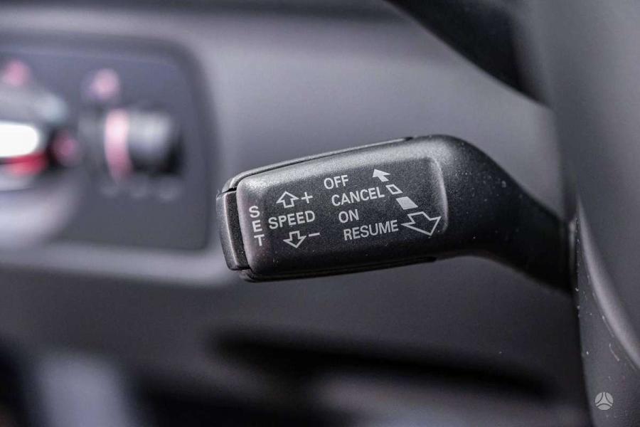 Black Audi A3 2010 in Kaunas, with an engine capacity of 1.40 L and mileage of 213 thousand km for 5890 €, photo 14 on AUTOMOTO.COM.LV