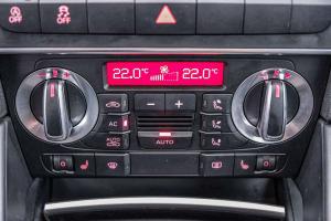 Black Audi A3 2010 in Kaunas, with an engine capacity of 1.40 L and mileage of 213 thousand km for 5890 €, photo 18 on AUTOMOTO.COM.LV
