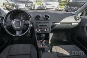 Black Audi A3 2004 in Riga, with an engine capacity of 2.00 L and mileage of 374 thousand km for 2790 €, photo 6 on AUTOMOTO.COM.LV