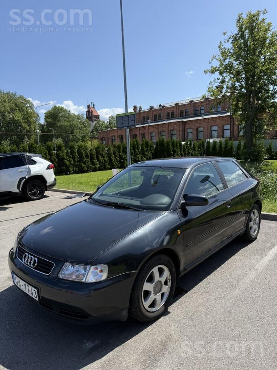 Melns Audi A3 1997 Rīga, ar dzinēja tilpumu 1.80 L un nobraukumu 330 tūkst. km par 1000 €, foto 1 vietnē AUTOMOTO.COM.LV