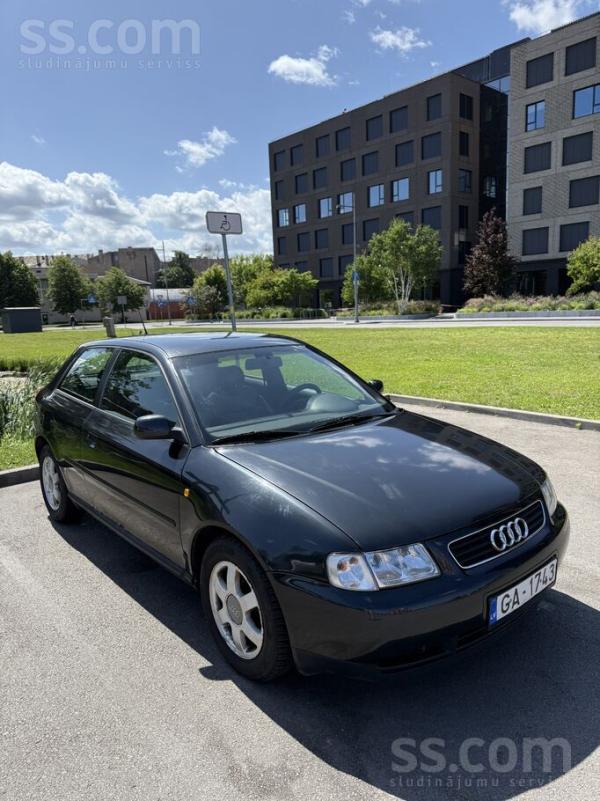 Melns Audi A3 1997 Rīga, ar dzinēja tilpumu 1.80 L un nobraukumu 330 tūkst. km par 1000 €, foto 2 vietnē AUTOMOTO.COM.LV
