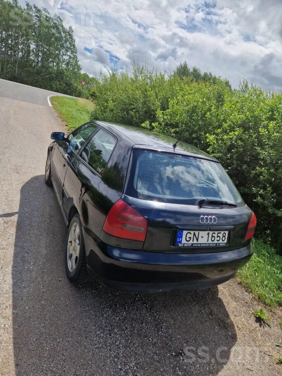 Black Audi A3 1997 in Riga, with an engine capacity of 1.80 L and mileage of 264 thousand km for 950 €, photo 5 on AUTOMOTO.COM.LV