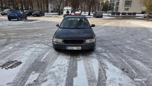 Melns Audi A3 1998 Marijampole, ar dzinēja tilpumu 1.78 L un nobraukumu 161 tūkst. km par 650 €, foto  vietnē AUTOMOTO.COM.LV