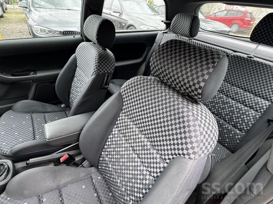 Melns Audi A3 1998 Daugavpils, ar dzinēja tilpumu 1.80 L un nobraukumu 0 tūkst. km par 890 €, foto 9 vietnē AUTOMOTO.COM.LV