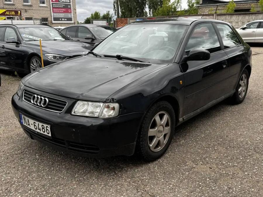 Melns Audi A3 1998 Daugavpils, ar dzinēja tilpumu 1.80 L un nobraukumu 252 tūkst. km par 890 €, foto 4 vietnē AUTOMOTO.COM.LV