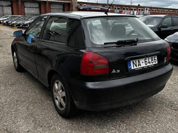 Melns Audi A3 1998 Daugavpils, ar dzinēja tilpumu 1.80 L un nobraukumu 252 tūkst. km par 890 €, foto 4 vietnē AUTOMOTO.COM.LV