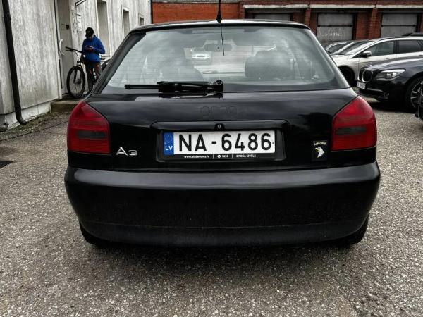 Melns Audi A3 1998 Daugavpils, ar dzinēja tilpumu 1.80 L un nobraukumu 252 tūkst. km par 890 €, foto 5 vietnē AUTOMOTO.COM.LV