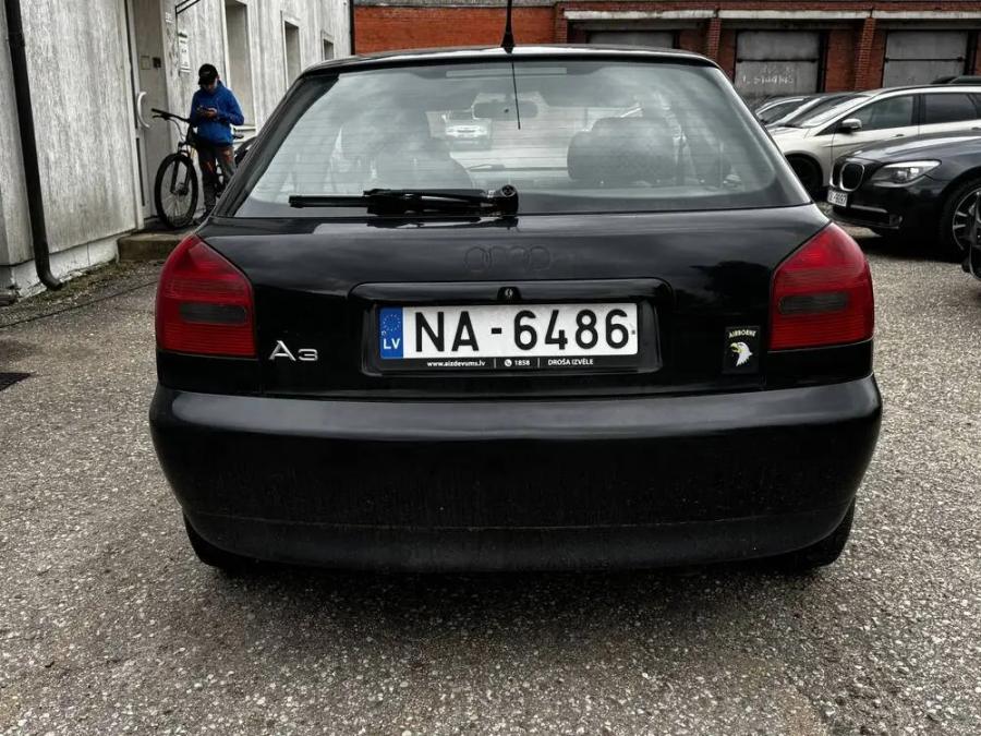 Melns Audi A3 1998 Daugavpils, ar dzinēja tilpumu 1.80 L un nobraukumu 252 tūkst. km par 890 €, foto 6 vietnē AUTOMOTO.COM.LV
