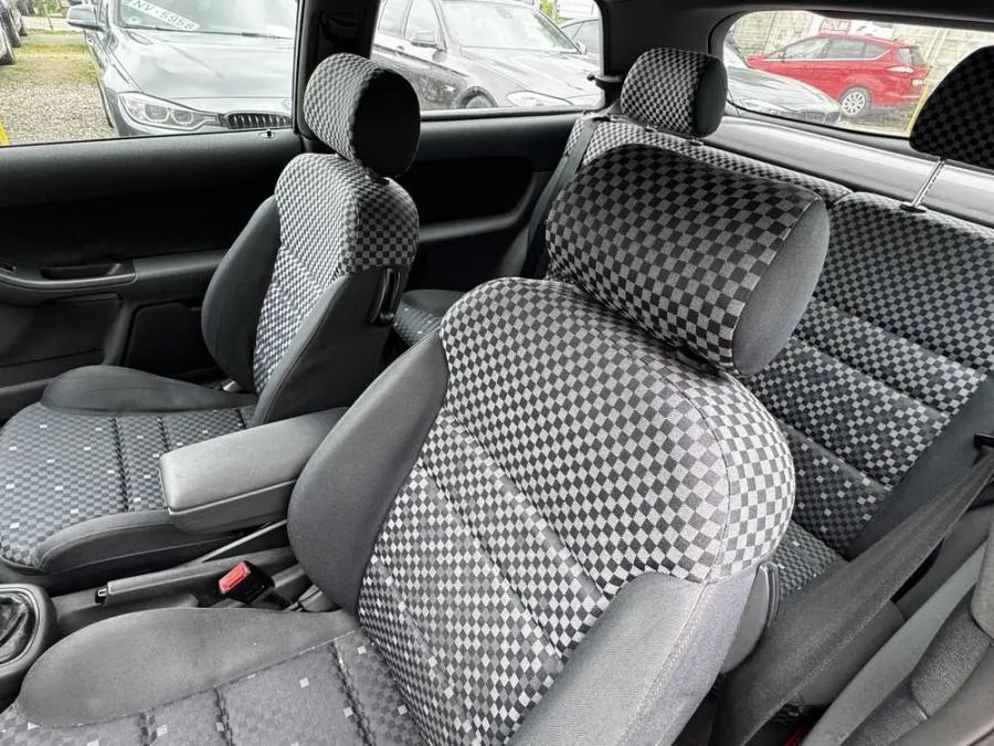 Melns Audi A3 1998 Daugavpils, ar dzinēja tilpumu 1.80 L un nobraukumu 252 tūkst. km par 890 €, foto 9 vietnē AUTOMOTO.COM.LV