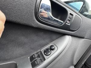 Melns Audi A3 1998 Daugavpils, ar dzinēja tilpumu 1.80 L un nobraukumu 252 tūkst. km par 890 €, foto 12 vietnē AUTOMOTO.COM.LV