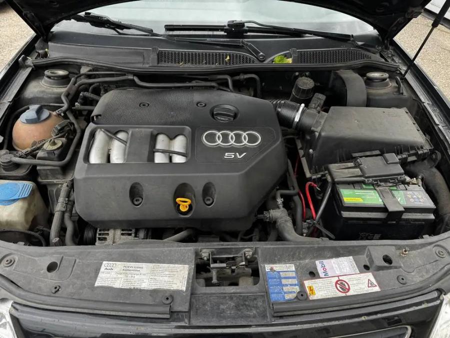 Melns Audi A3 1998 Daugavpils, ar dzinēja tilpumu 1.80 L un nobraukumu 252 tūkst. km par 890 €, foto 16 vietnē AUTOMOTO.COM.LV