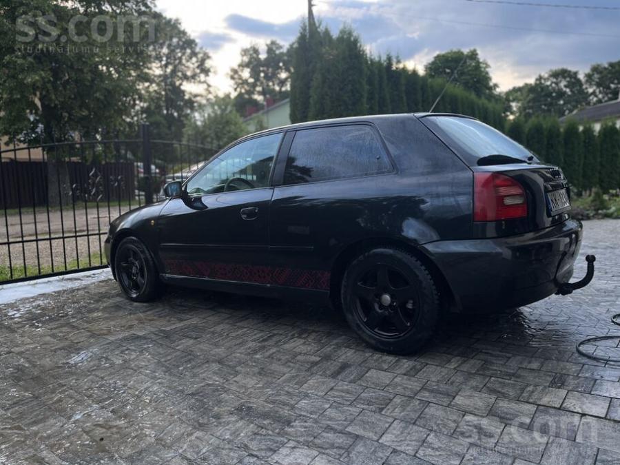 Melns Audi A3 1998 Ogre, ar dzinēja tilpumu 1.90 L un nobraukumu 424 tūkst. km par 1160 €, foto 1 vietnē AUTOMOTO.COM.LV