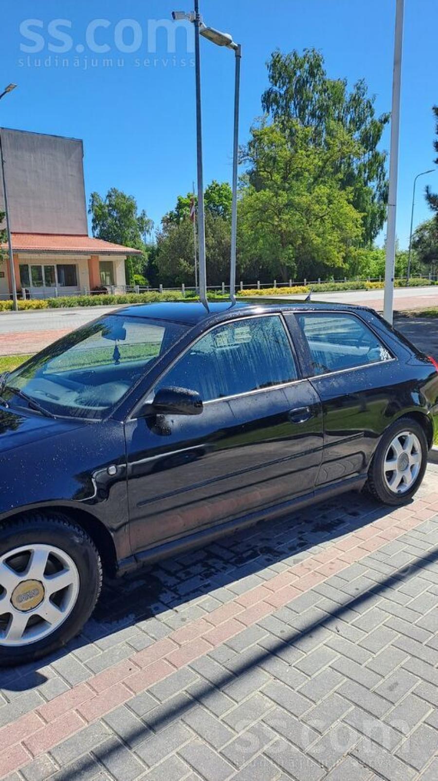 Melns Audi A3 1999 Kuldīga, ar dzinēja tilpumu 1.90 L un nobraukumu 275 tūkst. km par 1050 €, foto 3 vietnē AUTOMOTO.COM.LV