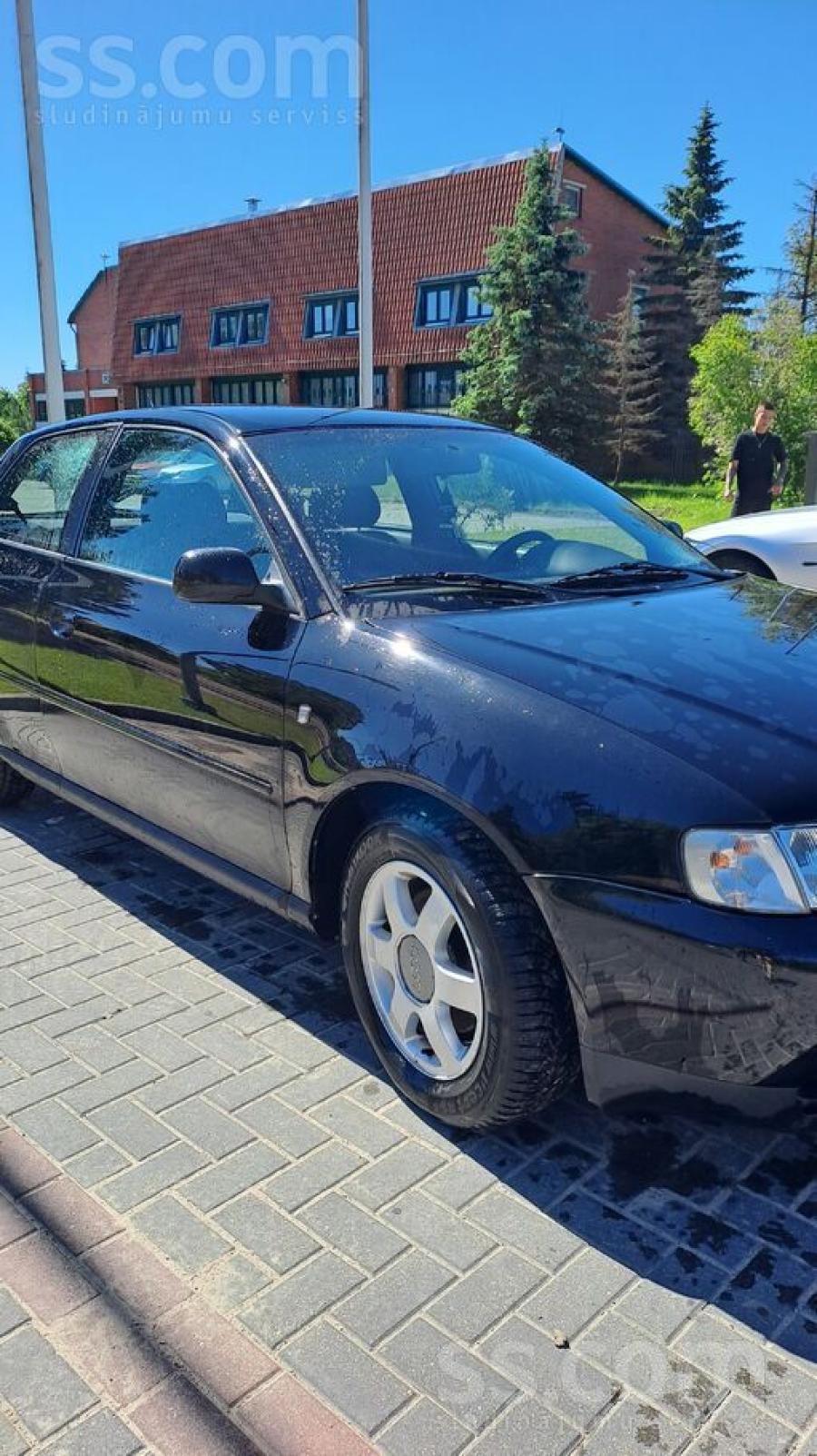 Melns Audi A3 1999 Kuldīga, ar dzinēja tilpumu 1.90 L un nobraukumu 275 tūkst. km par 1050 €, foto 6 vietnē AUTOMOTO.COM.LV
