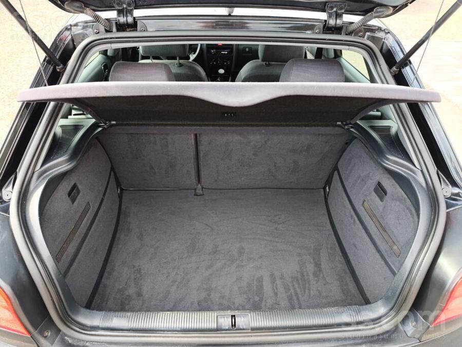 Melns Audi A3 2000 Valmiera, ar dzinēja tilpumu 1.60 L un nobraukumu 212 tūkst. km par 1250 €, foto 14 vietnē AUTOMOTO.COM.LV