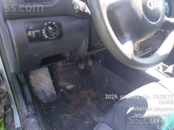 Melns Audi A3 2000 Jelgava, ar dzinēja tilpumu 1.90 L un nobraukumu 300 tūkst. km par 300 €, foto 5 vietnē AUTOMOTO.COM.LV