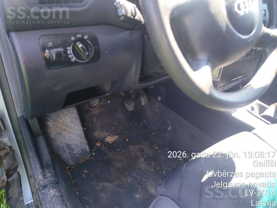 Melns Audi A3 2000 Jelgava, ar dzinēja tilpumu 1.90 L un nobraukumu 300 tūkst. km par 300 €, foto 6 vietnē AUTOMOTO.COM.LV