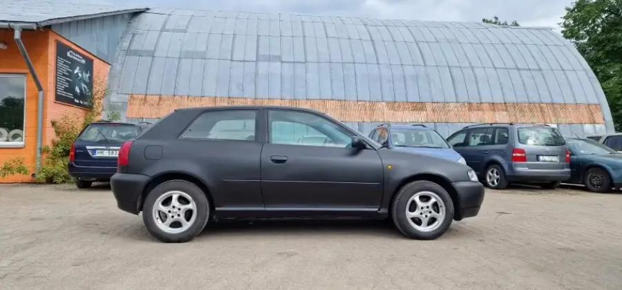 Melns Audi A3 2000 Valmiera, ar dzinēja tilpumu 1.60 L un nobraukumu 288 tūkst. km par 1450 €, foto 3 vietnē AUTOMOTO.COM.LV