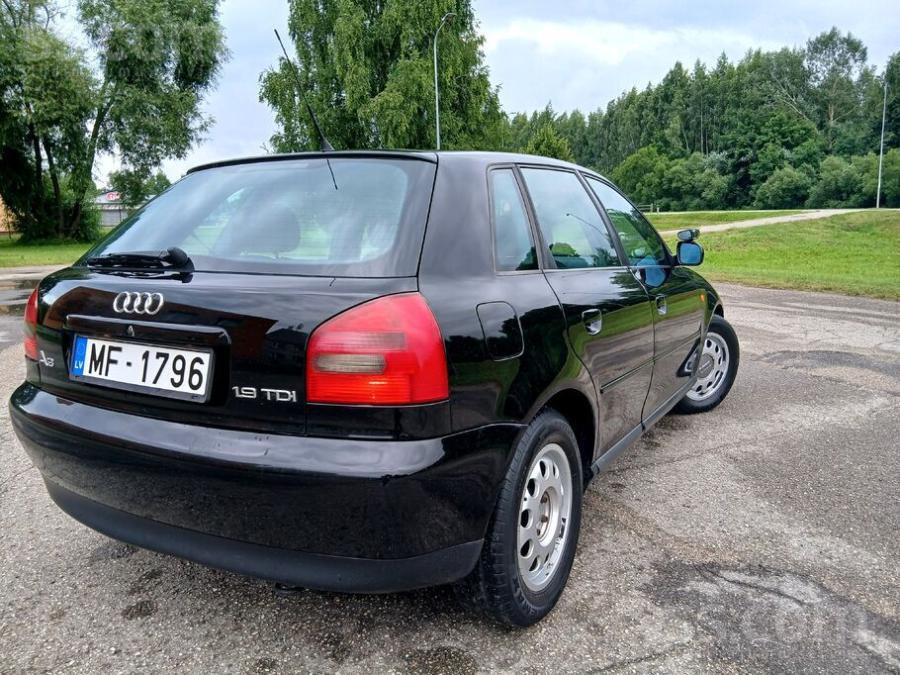 Melns Audi A3 2000 Jelgava, ar dzinēja tilpumu 1.90 L un nobraukumu 306 tūkst. km par 2100 €, foto 12 vietnē AUTOMOTO.COM.LV
