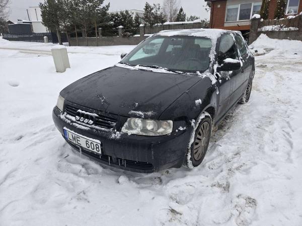 Black Audi A3 2001 in Vilnius, with an engine capacity of 1.60 L and mileage of 198 thousand km for 999 €, photo 2 on AUTOMOTO.COM.LV