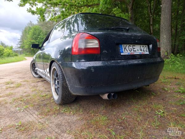 Melns Audi A3 2001 Viļņa, ar dzinēja tilpumu 1.90 L un nobraukumu 400 tūkst. km par 700 €, foto 6 vietnē AUTOMOTO.COM.LV