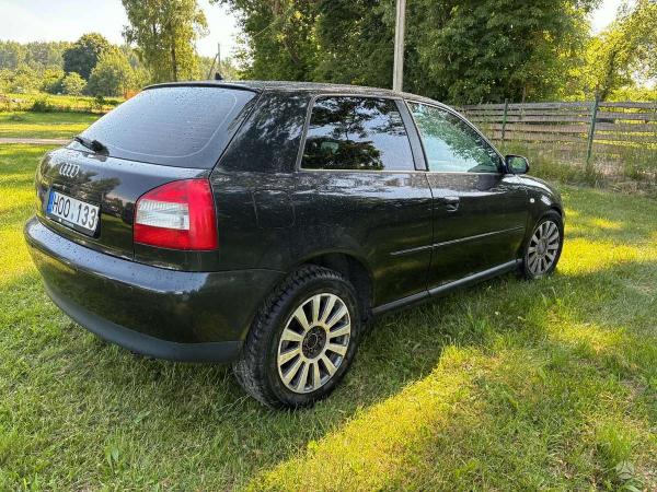 Melns Audi A3 2001 Viļņa, ar dzinēja tilpumu 1.78 L un nobraukumu 375 tūkst. km par 1400 €, foto 4 vietnē AUTOMOTO.COM.LV