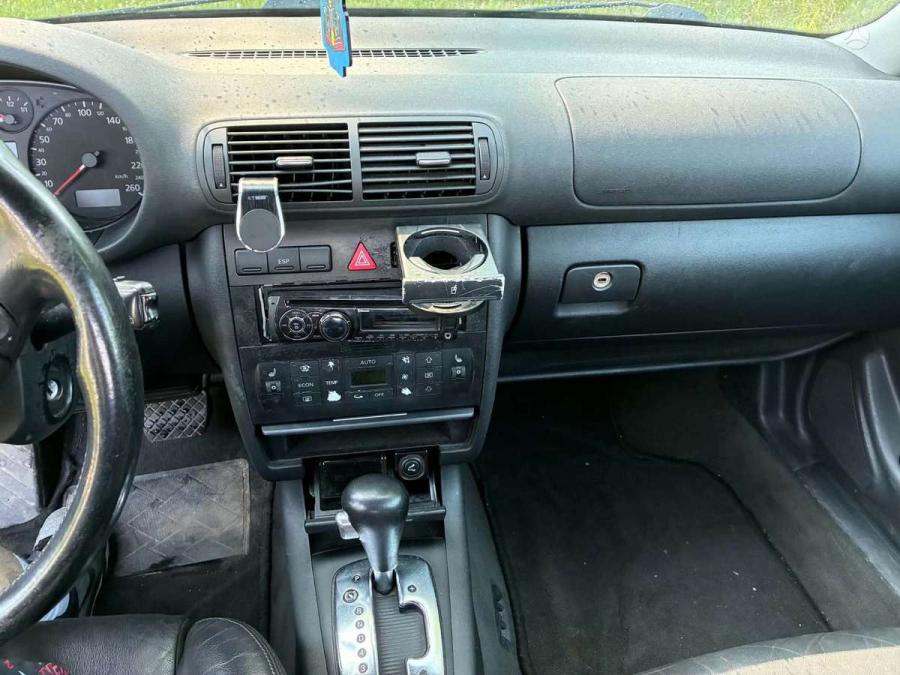 Black Audi A3 2001 in Vilnius, with an engine capacity of 1.78 L and mileage of 375 thousand km for 1400 €, photo 11 on AUTOMOTO.COM.LV
