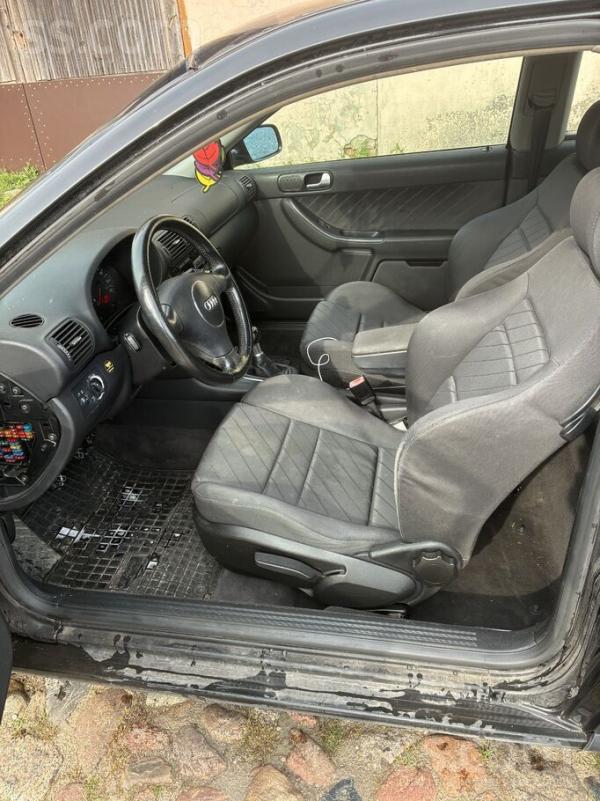 Melns Audi A3 2001 Liepāja, ar dzinēja tilpumu 1.90 L un nobraukumu 227 tūkst. km par 2000 €, foto 5 vietnē AUTOMOTO.COM.LV