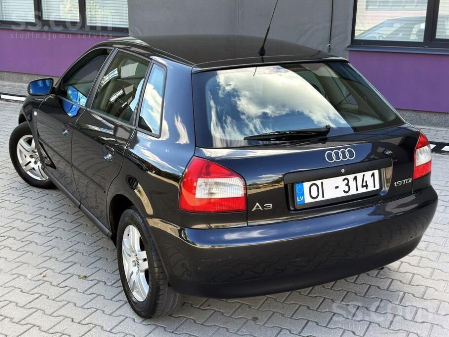 Black Audi A3 2001 in Riga, with an engine capacity of 1.90 L and mileage of 332 thousand km for 2700 €, photo 9 on AUTOMOTO.COM.LV