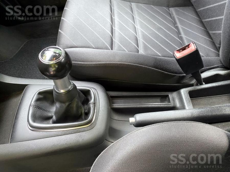 Black Audi A3 2001 in Riga, with an engine capacity of 1.90 L and mileage of 332 thousand km for 2700 €, photo 19 on AUTOMOTO.COM.LV