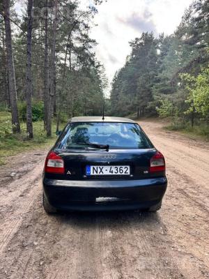 Black Audi A3 2001 in Riga, with an engine capacity of 1.60 L and mileage of 326 thousand km for 1500 €, photo 3 on AUTOMOTO.COM.LV
