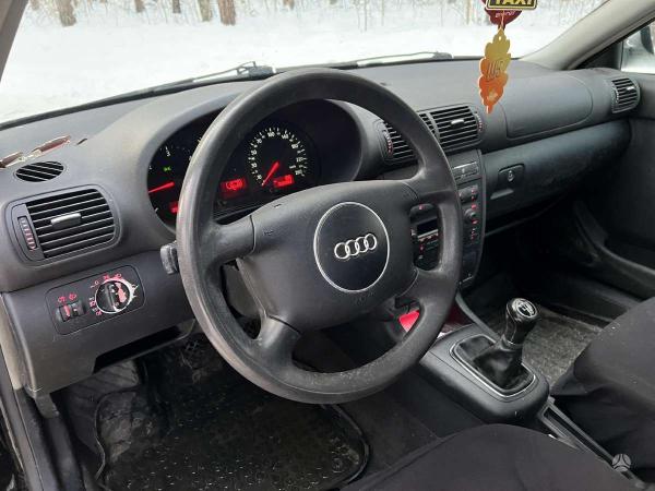 Melns Audi A3 2002 Viļņa, ar dzinēja tilpumu 1.90 L un nobraukumu 300 tūkst. km par 750 €, foto 6 vietnē AUTOMOTO.COM.LV
