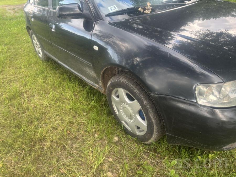 Melns Audi A3 2002 Jelgava, ar dzinēja tilpumu 1.90 L un nobraukumu 385 tūkst. km par 700 €, foto 4 vietnē AUTOMOTO.COM.LV