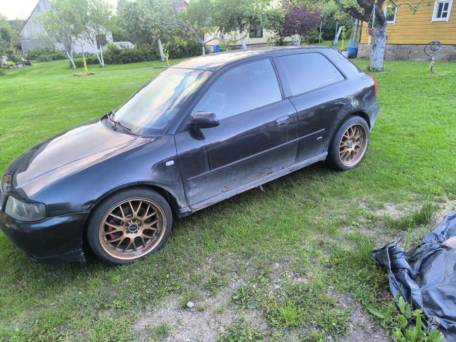 Melns Audi A3 2002 Utena, ar dzinēja tilpumu 1.78 L un nobraukumu 392 tūkst. km par 600 €, foto 12 vietnē AUTOMOTO.COM.LV