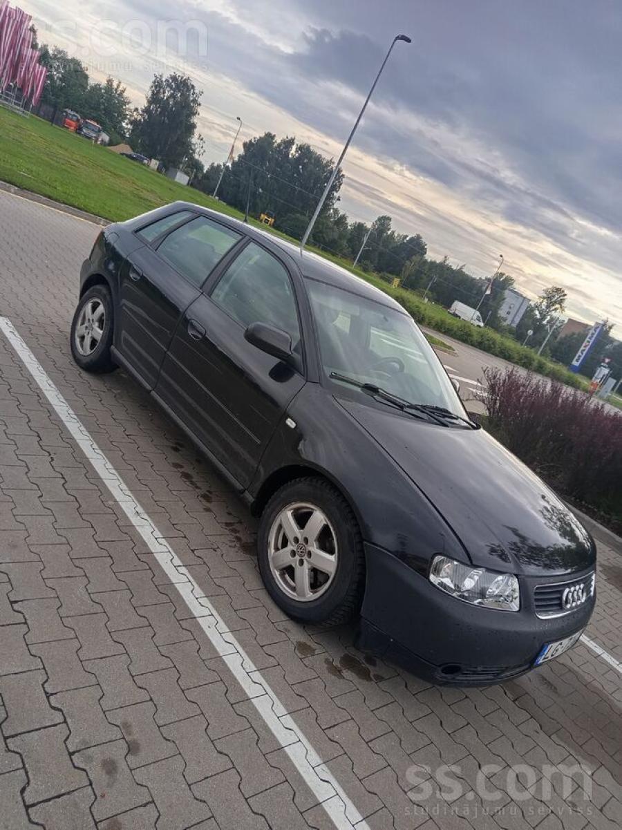 Black Audi A3 2002 in Riga, with an engine capacity of 1.90 L and mileage of 290 thousand km for 1300 €, photo 4 on AUTOMOTO.COM.LV
