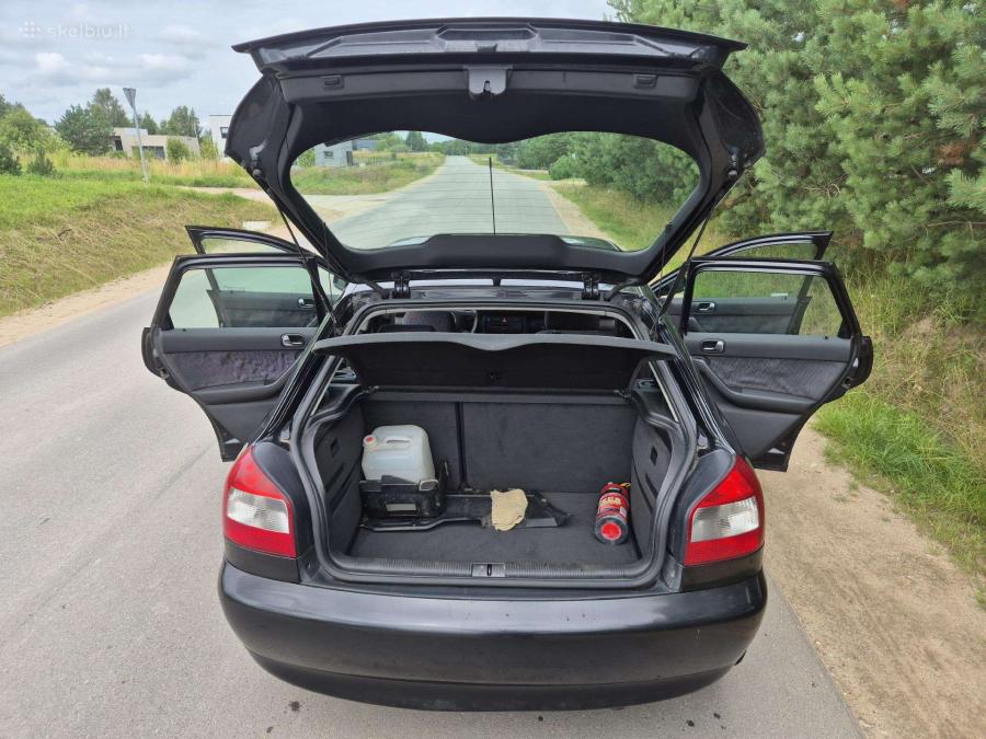 Black Audi A3 2002 in Vilnius, with an engine capacity of 1.60 L and mileage of 205 thousand km for 1350 €, photo 15 on AUTOMOTO.COM.LV