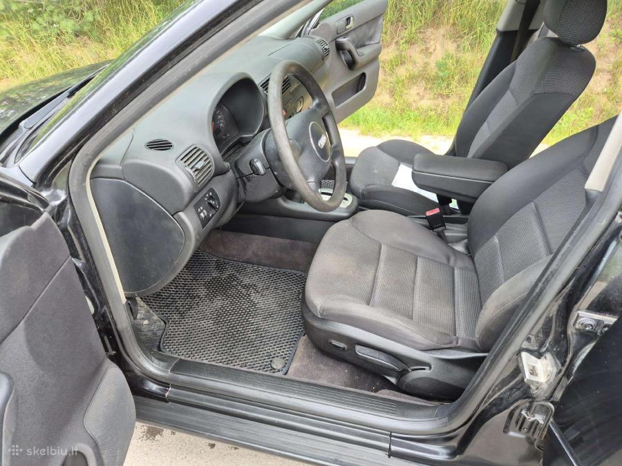 Black Audi A3 2002 in Vilnius, with an engine capacity of 1.60 L and mileage of 205 thousand km for 1350 €, photo 19 on AUTOMOTO.COM.LV