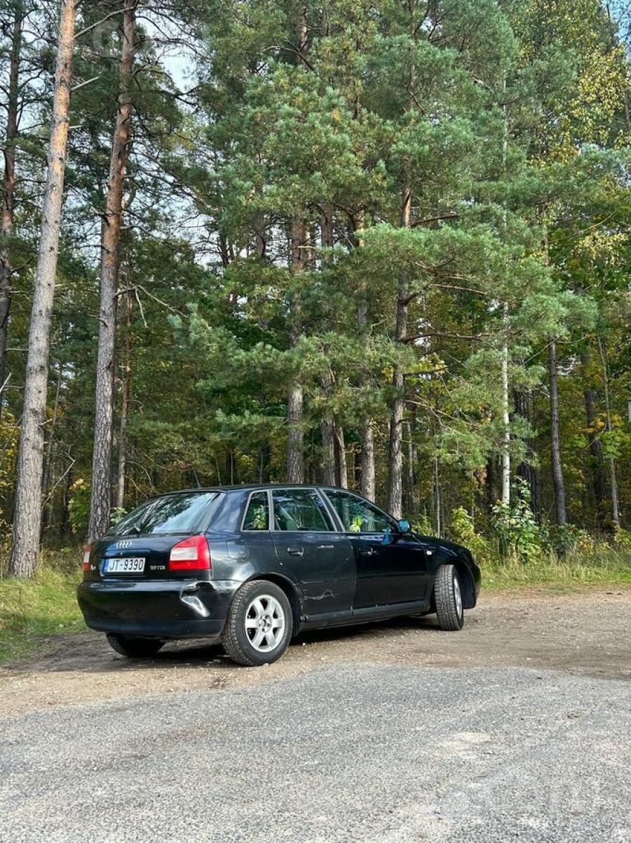 Black Audi A3 2003 in Riga, with an engine capacity of 1.90 L and mileage of 298 thousand km for 720 €, photo 8 on AUTOMOTO.COM.LV