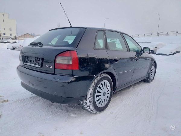 Black Audi A3 2003 in Utena, with an engine capacity of 1.90 L and mileage of 261 thousand km for 1650 €, photo 5 on AUTOMOTO.COM.LV