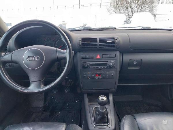 Black Audi A3 2003 in Utena, with an engine capacity of 1.90 L and mileage of 261 thousand km for 1650 €, photo 9 on AUTOMOTO.COM.LV