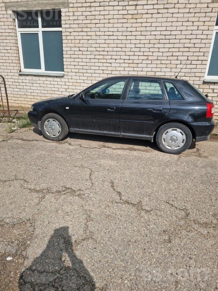 Melns Audi A3 2003 Krāslava, ar dzinēja tilpumu 1.60 L un nobraukumu 319 tūkst. km par 1500 €, foto 3 vietnē AUTOMOTO.COM.LV