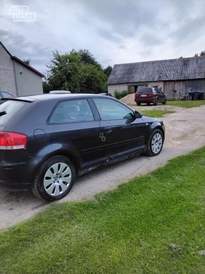 Black Audi A3 2003 in Utena, with an engine capacity of 2.00 L and mileage of 350 thousand km for 430 €, photo 5 on AUTOMOTO.COM.LV