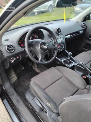 Black Audi A3 2003 in Utena, with an engine capacity of 2.00 L and mileage of 350 thousand km for 430 €, photo 8 on AUTOMOTO.COM.LV