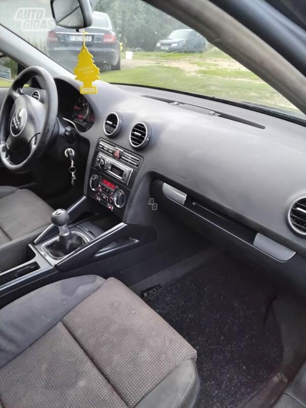 Black Audi A3 2003 in Utena, with an engine capacity of 2.00 L and mileage of 350 thousand km for 430 €, photo 8 on AUTOMOTO.COM.LV