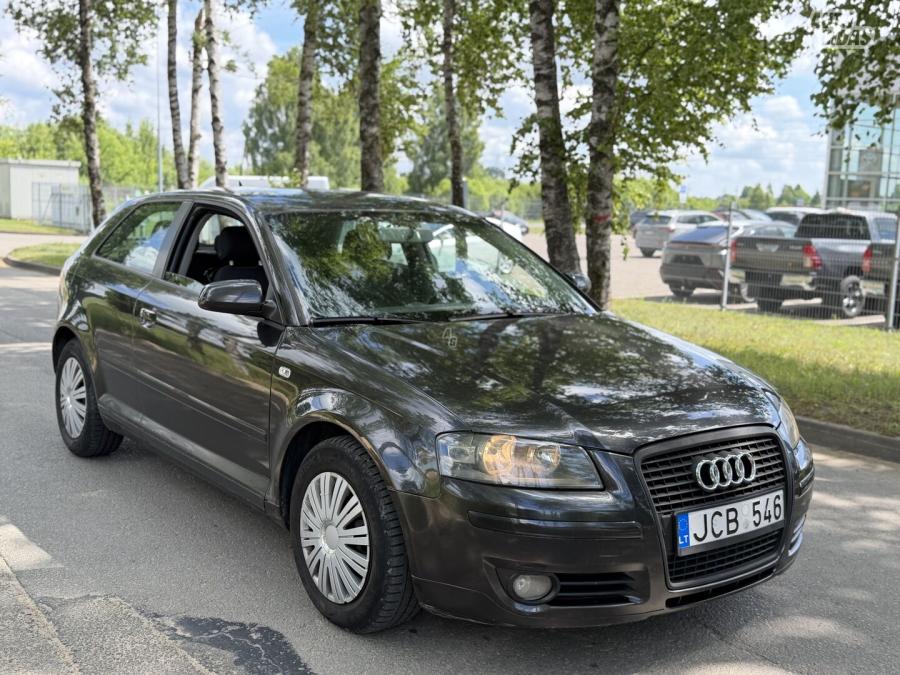 Black Audi A3 2003 in Panevezys, with an engine capacity of 2.00 L and mileage of 350 thousand km for 950 €, photo 4 on AUTOMOTO.COM.LV