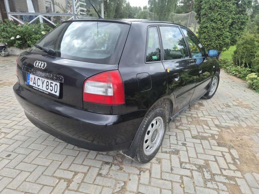 Melns Audi A3 2003 Viļņa, ar dzinēja tilpumu 1.60 L un nobraukumu 200 tūkst. km par 1300 €, foto 8 vietnē AUTOMOTO.COM.LV