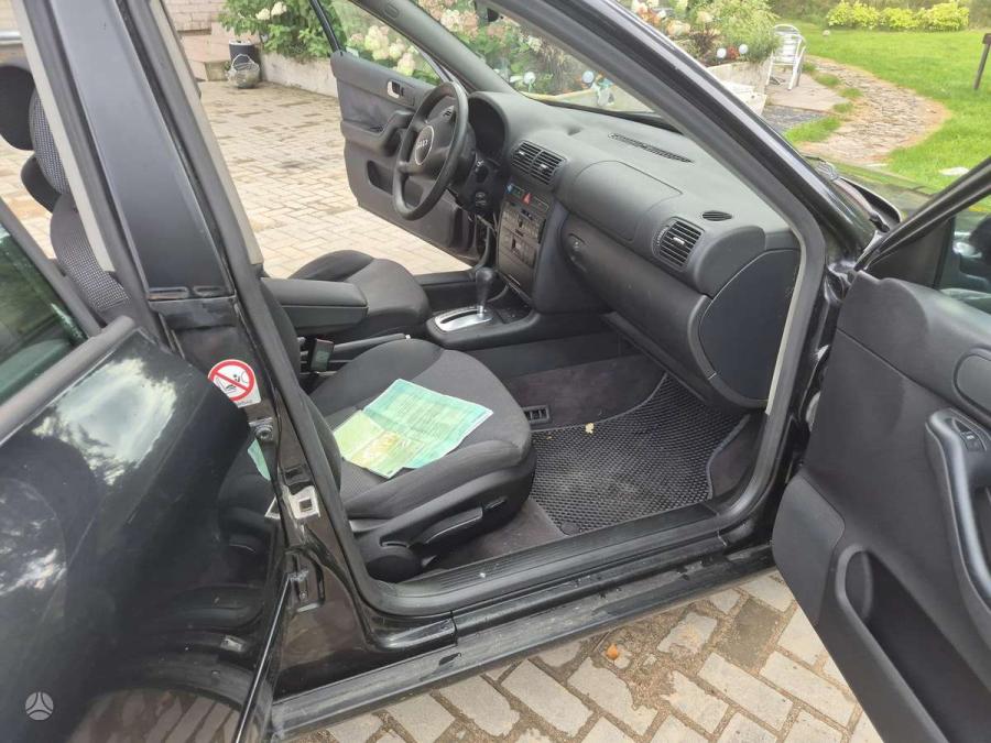 Melns Audi A3 2003 Viļņa, ar dzinēja tilpumu 1.60 L un nobraukumu 200 tūkst. km par 1300 €, foto 17 vietnē AUTOMOTO.COM.LV